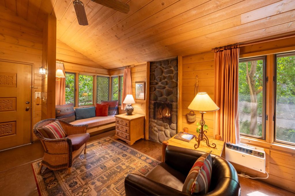 The Acorn - Briar Patch Inn