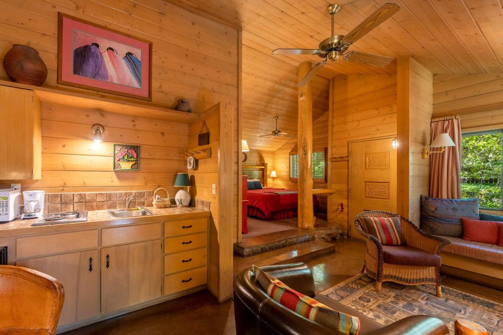 The Acorn - Briar Patch Inn